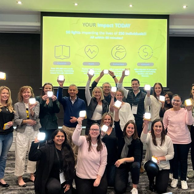 Solar Buddy: team building in partnership with the association