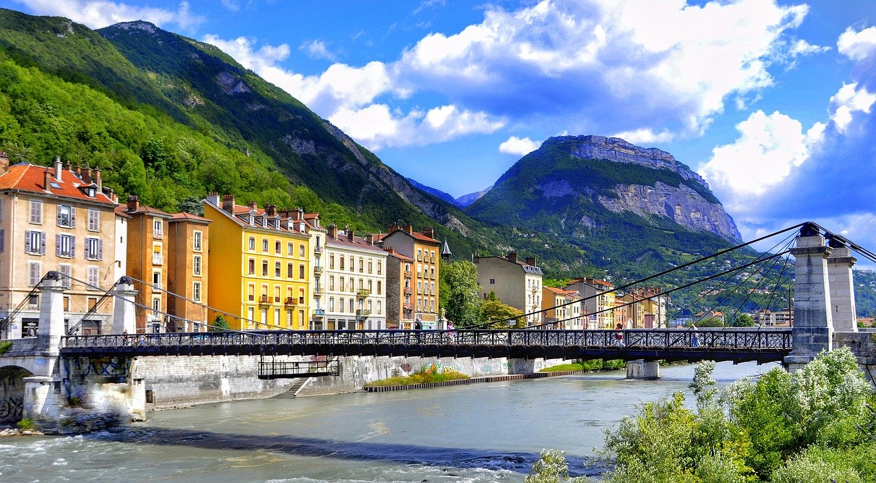 Team building in Grenoble: activity for company seminars in Grenoble
